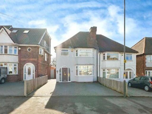 3 Bedroom Semi detached House For Sale In Birmingham, West Midlands