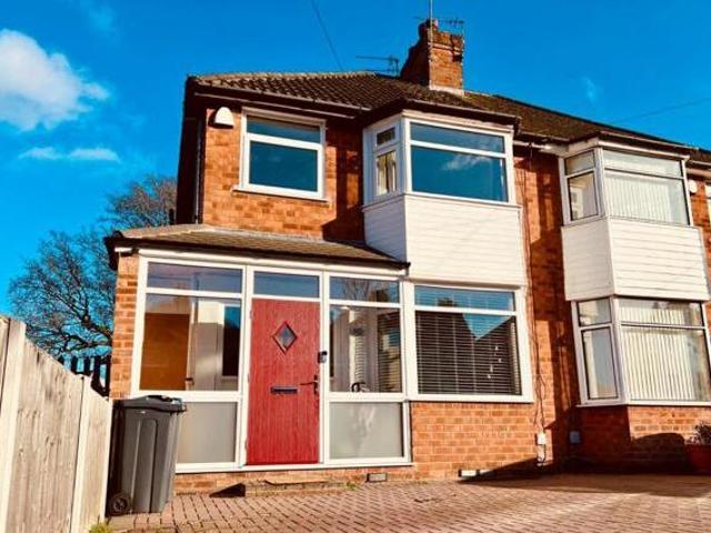 3 Bedroom Semi detached House For Sale In Birmingham, West Midlands