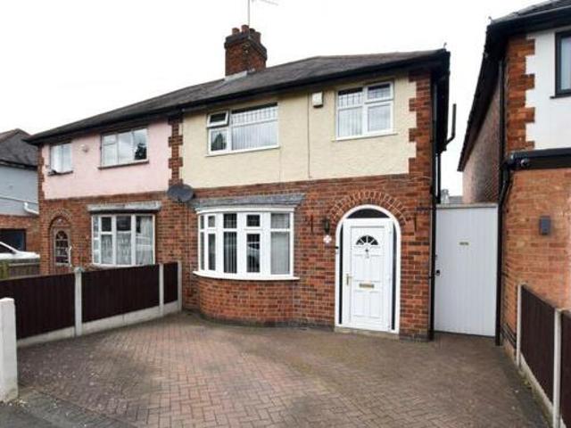 3 Bedroom Semi detached House For Sale In Birstall