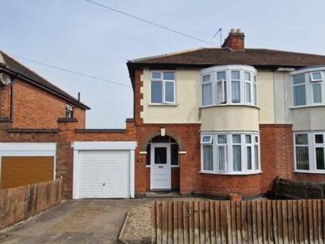 3 Bedroom Semi detached House For Sale In Birstall