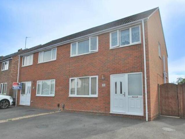 3 Bedroom Semi detached House For Sale In Bishops Cleeve, Cheltenham