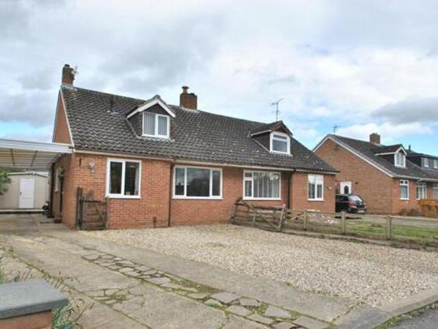 3 Bedroom Semi detached House For Sale In Bishops Cleeve, Cheltenham