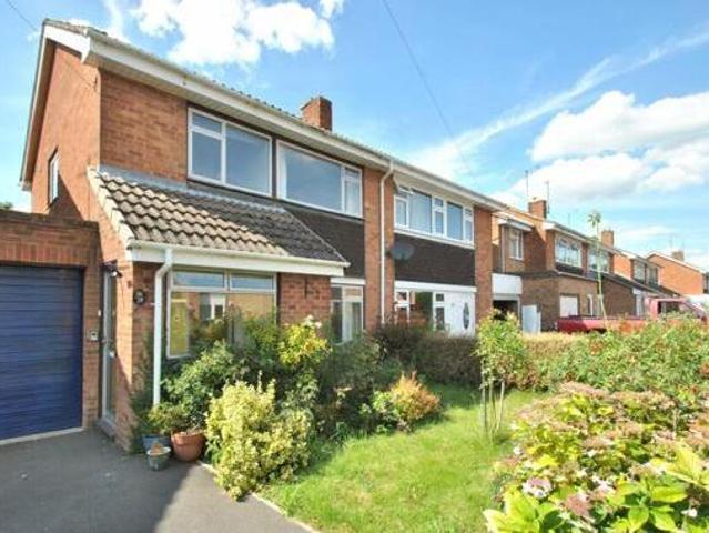 3 Bedroom Semi detached House For Sale In Bishops Cleeve, Cheltenham