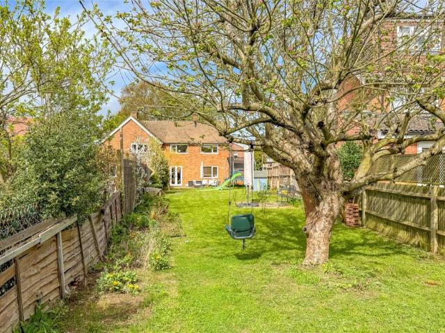 3 bedroom semi detached house for sale in Bishops Close, St. Albans, Hertfordshire, AL4
