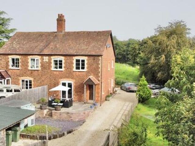 3 Bedroom Semi detached House For Sale In Bishops Lydeard, Taunton