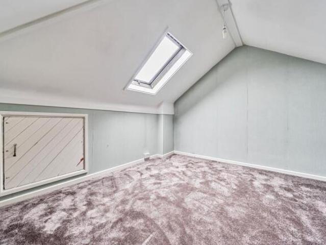 3 bedroom semi detached house for sale in Bitterne Road East, Southampton, SO18
