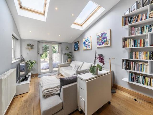3 bedroom semi detached house for sale in Bodley Road, Littlemore, Oxford, OX4