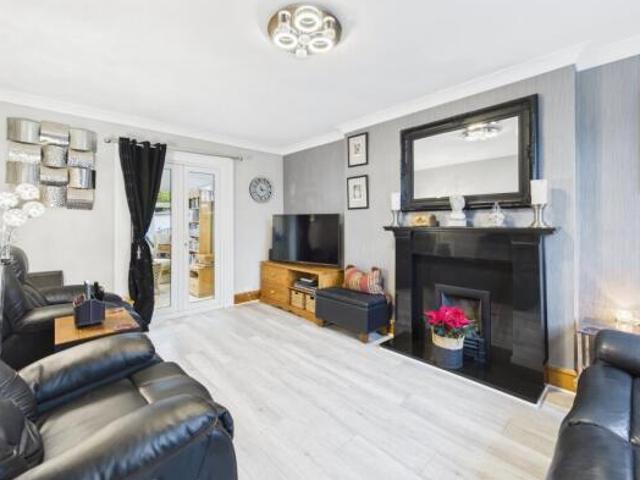 3 bedroom semi detached house for sale in Boughton Close, Worcester, Worcestershire, WR2