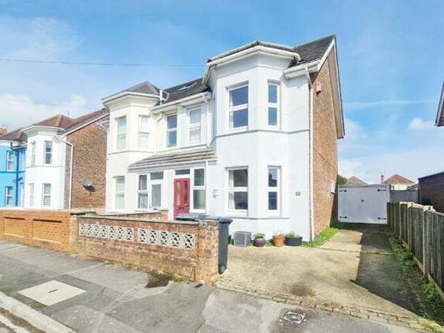 3 Bedroom Semi detached House For Sale In Bournemouth
