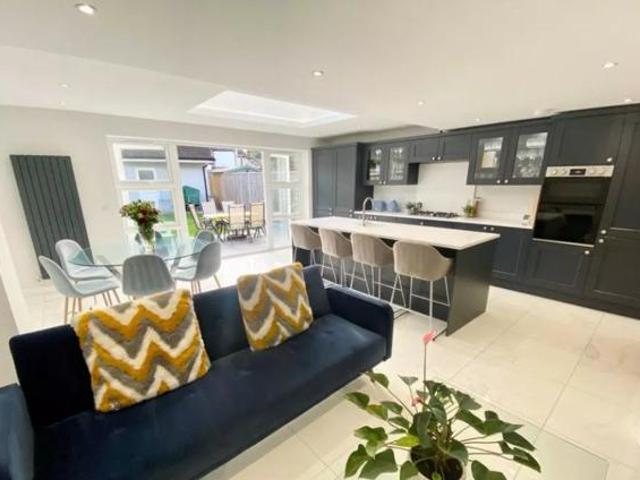 3 Bedroom Semi detached House For Sale In Bournemouth