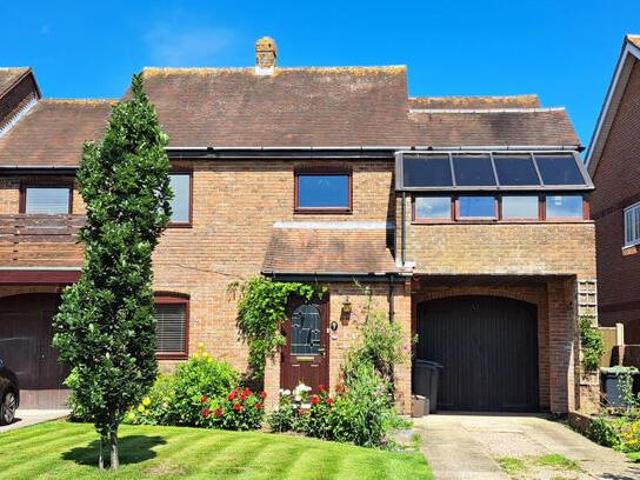 3 Bedroom Semi detached House For Sale In Bournemouth