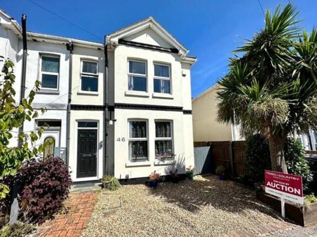 3 Bedroom Semi detached House For Sale In Bournemouth, Dorset