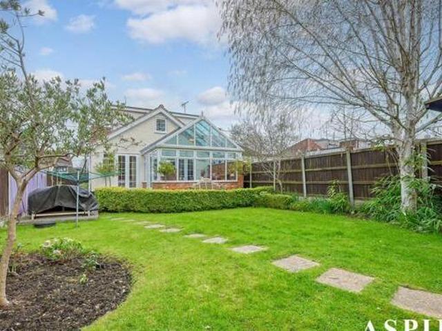 3 Bedroom Semi detached House For Sale In Bowers Gifford