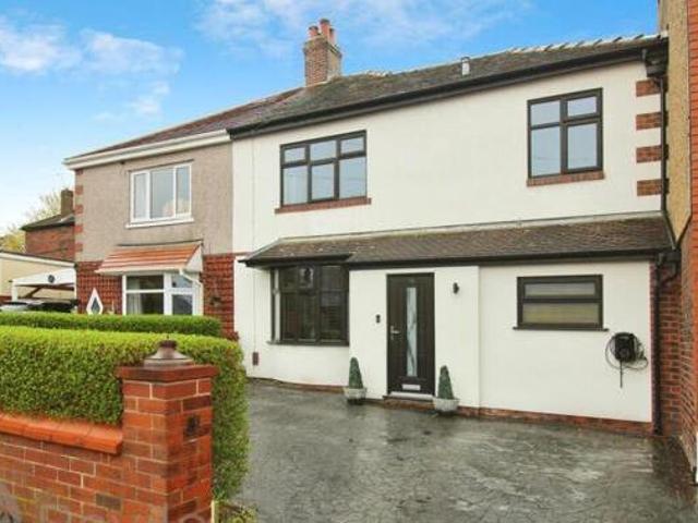 3 Bedroom Semi detached House For Sale In Blackburn