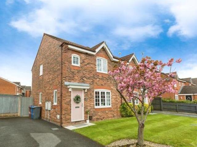 3 Bedroom Semi detached House For Sale In Blackburn, Lancashire