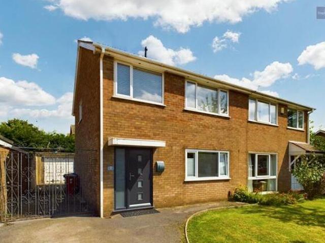 3 Bedroom Semi detached House For Sale In Blackpool