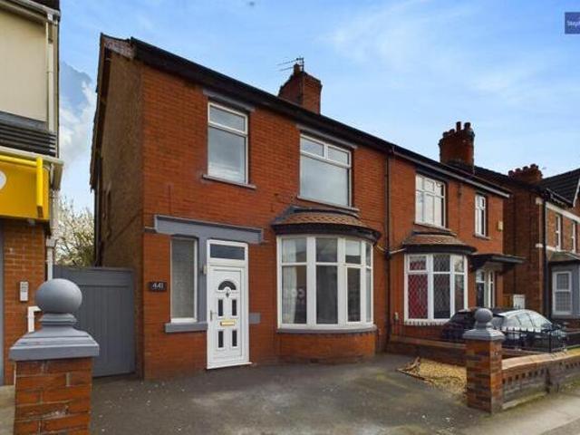 3 Bedroom Semi detached House For Sale In Blackpool