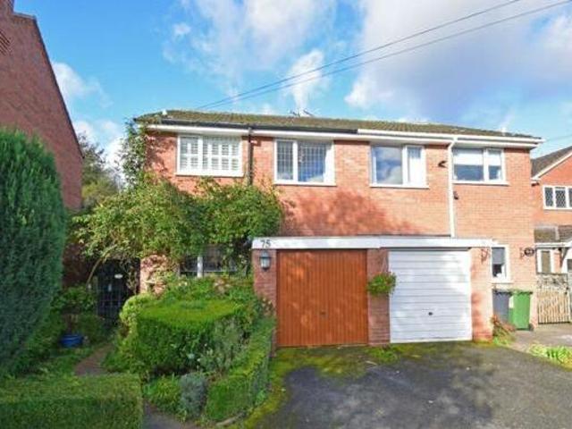 3 Bedroom Semi detached House For Sale In Blackwell, Worcestershire