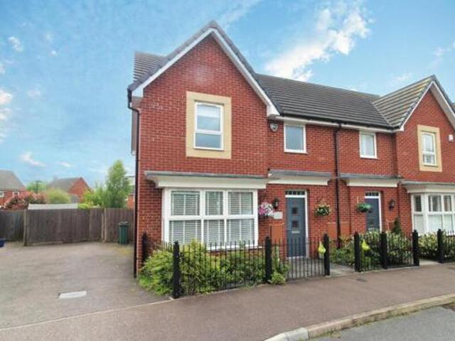 3 Bedroom Semi detached House For Sale In Broughton, Milton Keynes
