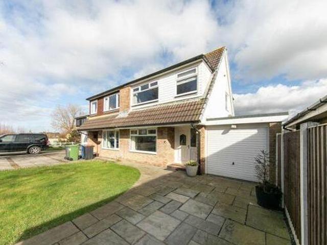 3 Bedroom Semi detached House For Sale In Broughton Way, Poulton le fylde