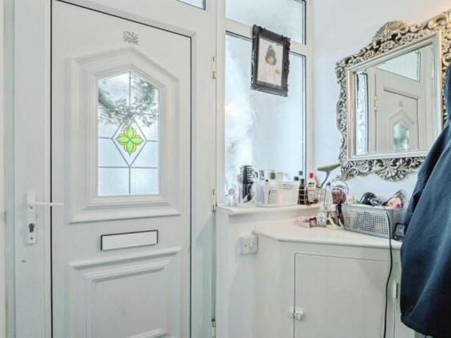 3 bedroom semi detached house for sale in Brockenhurst Drive, LEICESTER, LE3