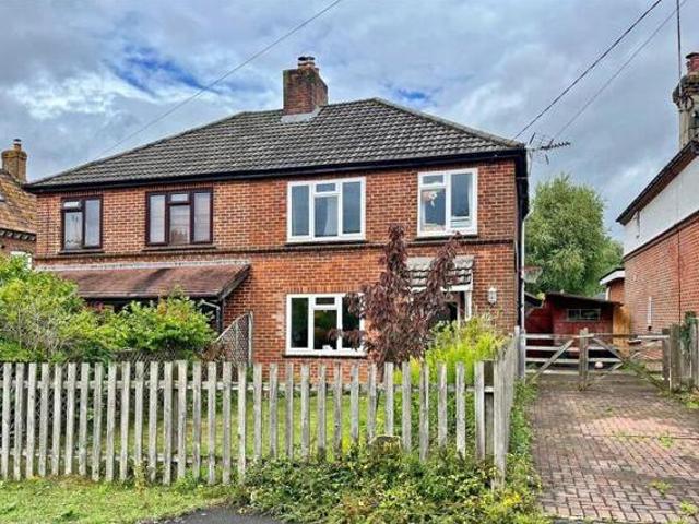 3 Bedroom Semi detached House For Sale In Brockenhurst, Hampshire