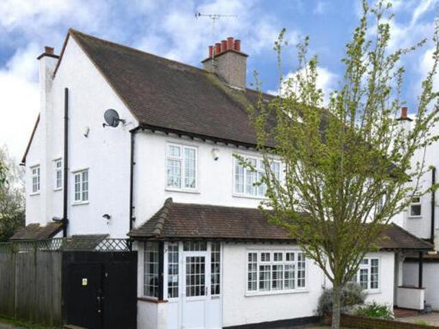 3 Bedroom Semi detached House For Sale In Bromley