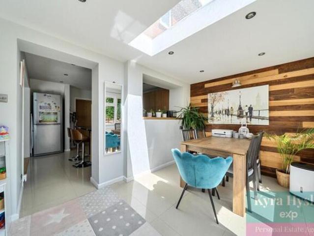 3 bedroom semi detached house for sale in Brook Close, Exeter, EX1 3JL, EX1