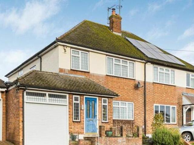 3 Bedroom Semi detached House For Sale In Brookmans Park