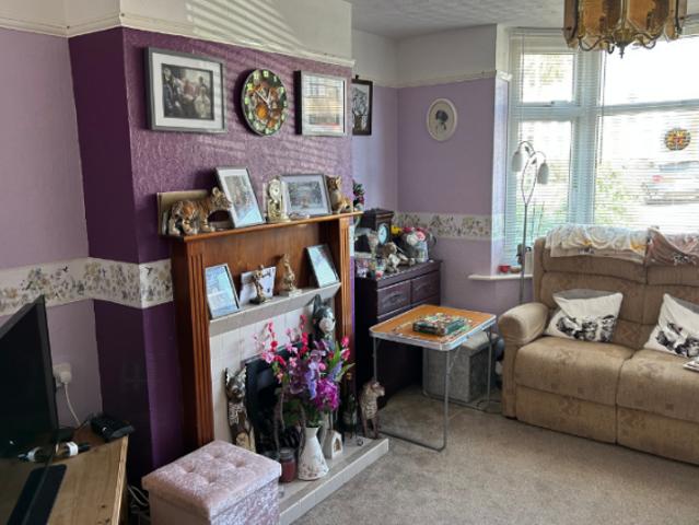 3 bedroom semi detached house for sale in Brookfield Road, Ipswich, Suffolk, IP1