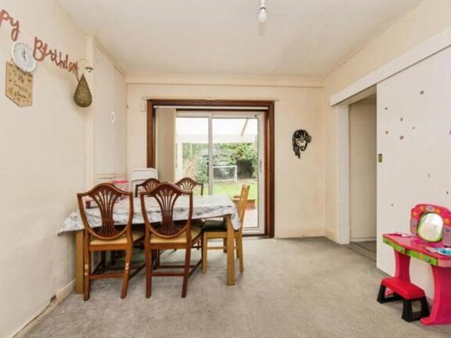 3 bedroom semi detached house for sale in Broom Close, Exeter, Devon, EX2