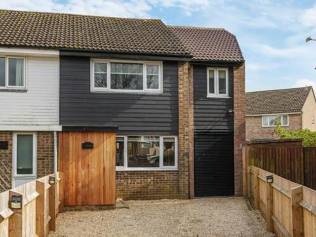 3 Bedroom Semi detached House For Sale In Brackley