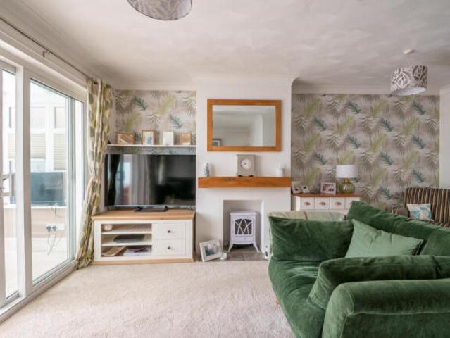 3 bedroom semi detached house for sale in Bradley Road, Harestock, SO22