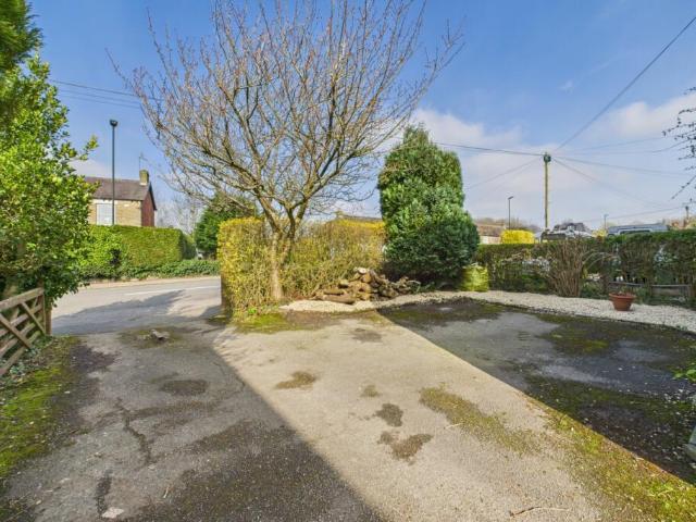 3 bedroom semi detached house for sale in Bradway Road, Bradway, S17 4QQ, S17