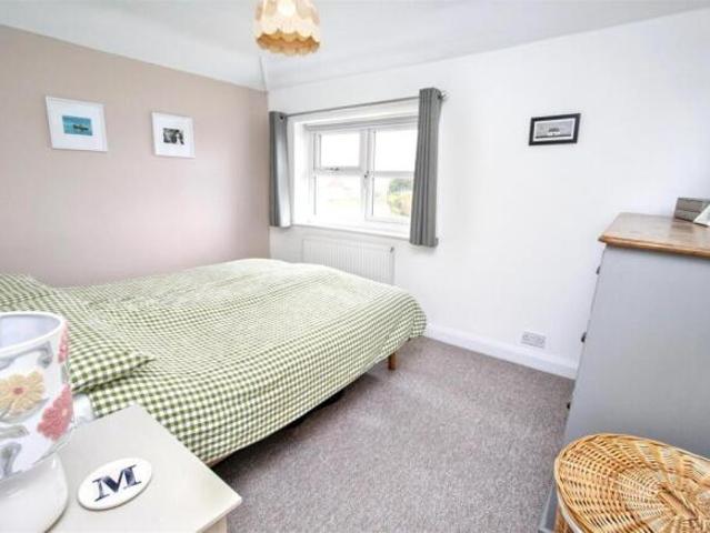 3 bedroom semi detached house for sale in Bradwell Road, Tilehurst, Reading, RG31