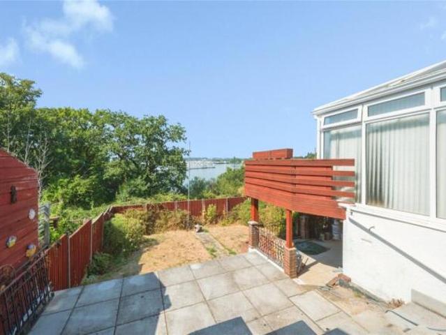 3 bedroom semi detached house for sale in Braeside Road, SOUTHAMPTON, Hampshire, SO19
