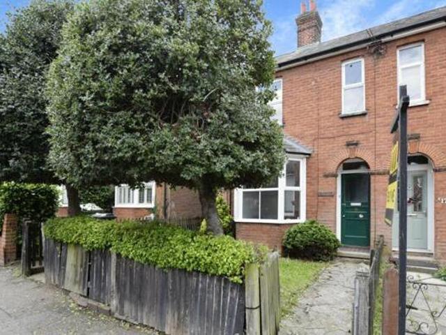 3 Bedroom Semi detached House For Sale In Braintree, Essex