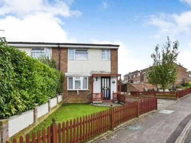 3 Bedroom Semi detached House For Sale In Braintree, Essex