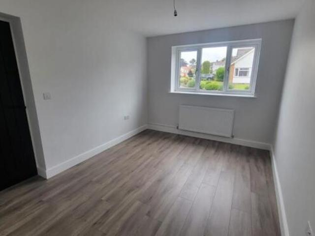 3 bedroom semi detached house for sale in Brambling Way, Oadby, LE2