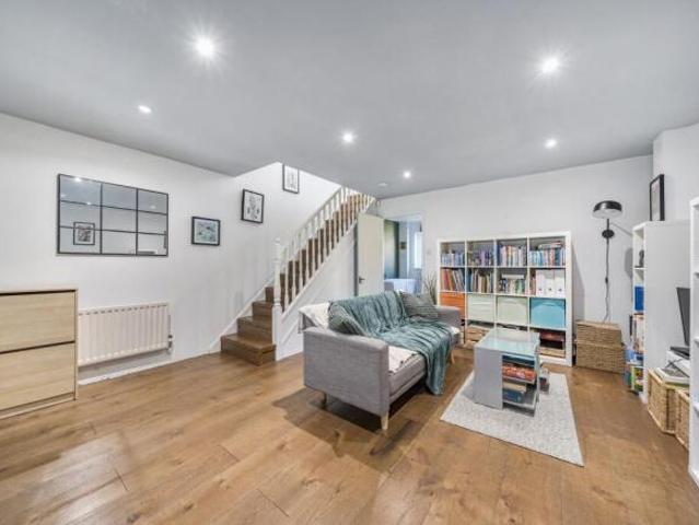 3 bedroom semi detached house for sale in Brancaster Drive, London, NW7