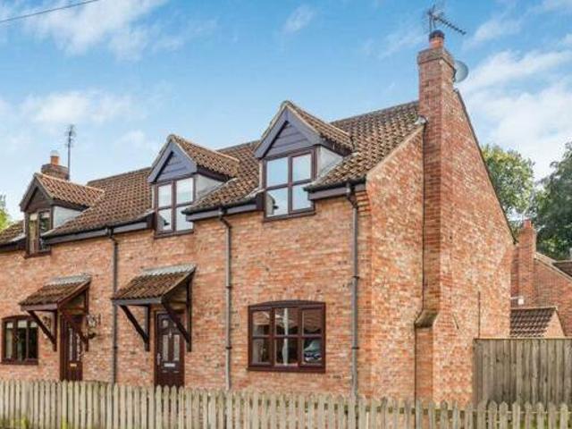 3 Bedroom Semi detached House For Sale In Brandesburton, Driffield