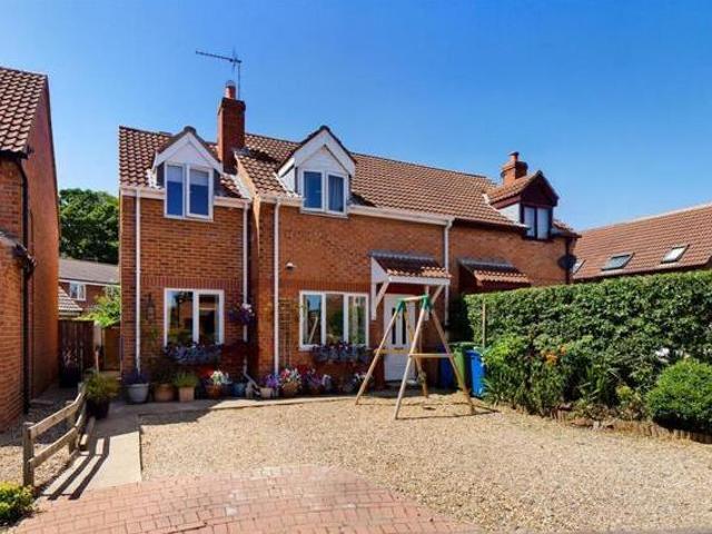 3 Bedroom Semi detached House For Sale In Brandesburton