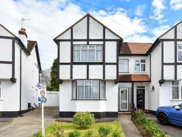 3 Bedroom Semi detached House For Sale In Brentwood