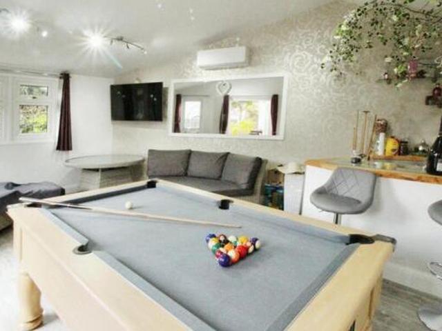 3 Bedroom Semi detached House For Sale In Brentwood