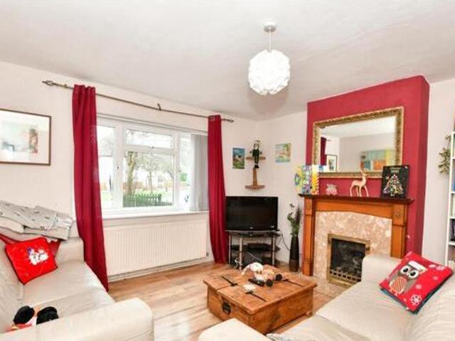 3 Bedroom Semi detached House For Sale In Brentwood