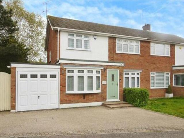 3 Bedroom Semi detached House For Sale In Brentwood, Essex