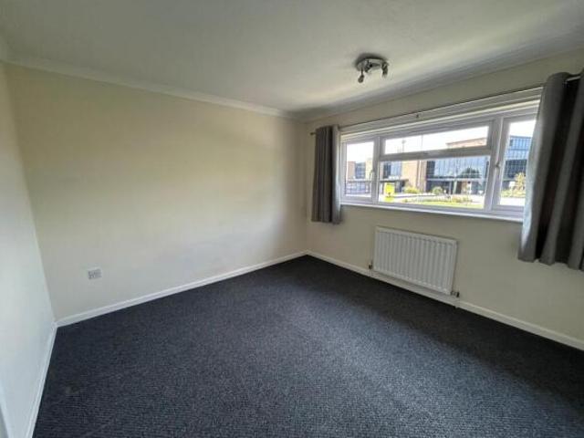3 bedroom semi detached house for sale in Brickhill Drive, Bedford, MK41