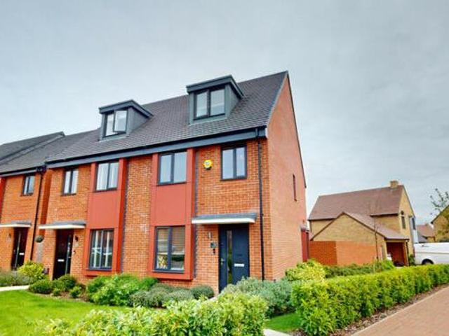 3 Bedroom Semi detached House For Sale In Bridgefield