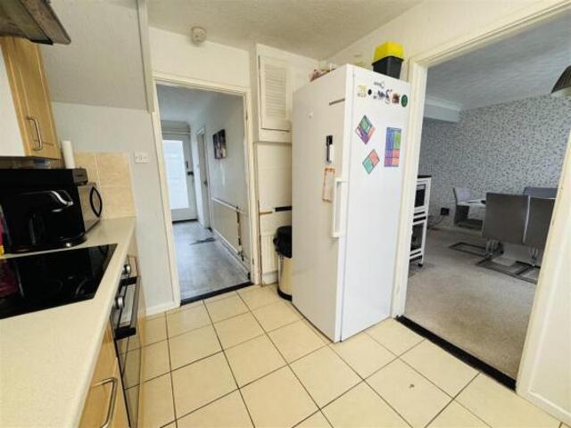 3 bedroom semi detached house for sale in Bridgwater Road, Ipswich, IP2