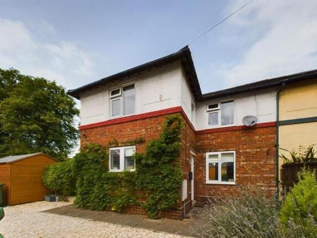 3 Bedroom Semi detached House For Sale In Brigg